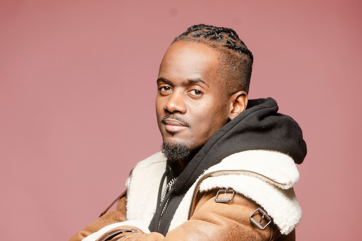 Abidjan : Black M convoqué par la DGTTC pour usage du téléphone au ...